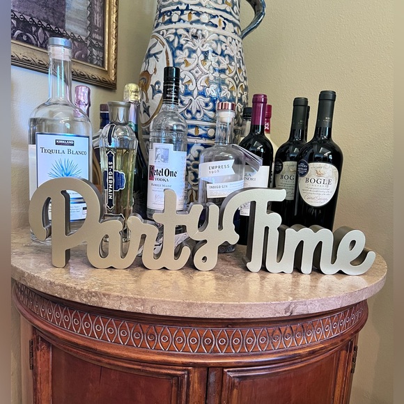 Accents | Nwt Gold Party Time Bar Sign | Poshmark